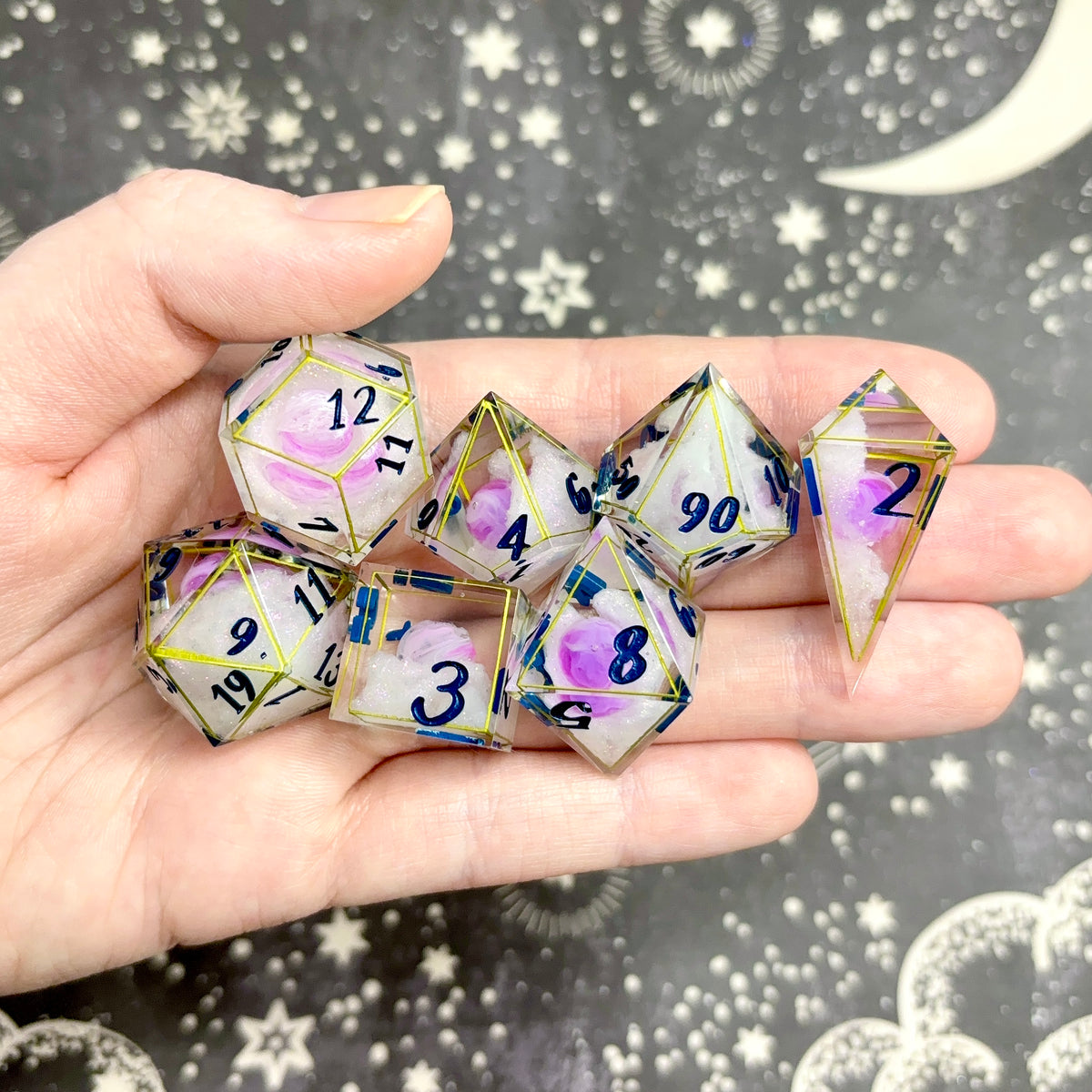 "Pink Pearls" - 7 Piece Show Off Set - Logo d20 – Dreamy Dice