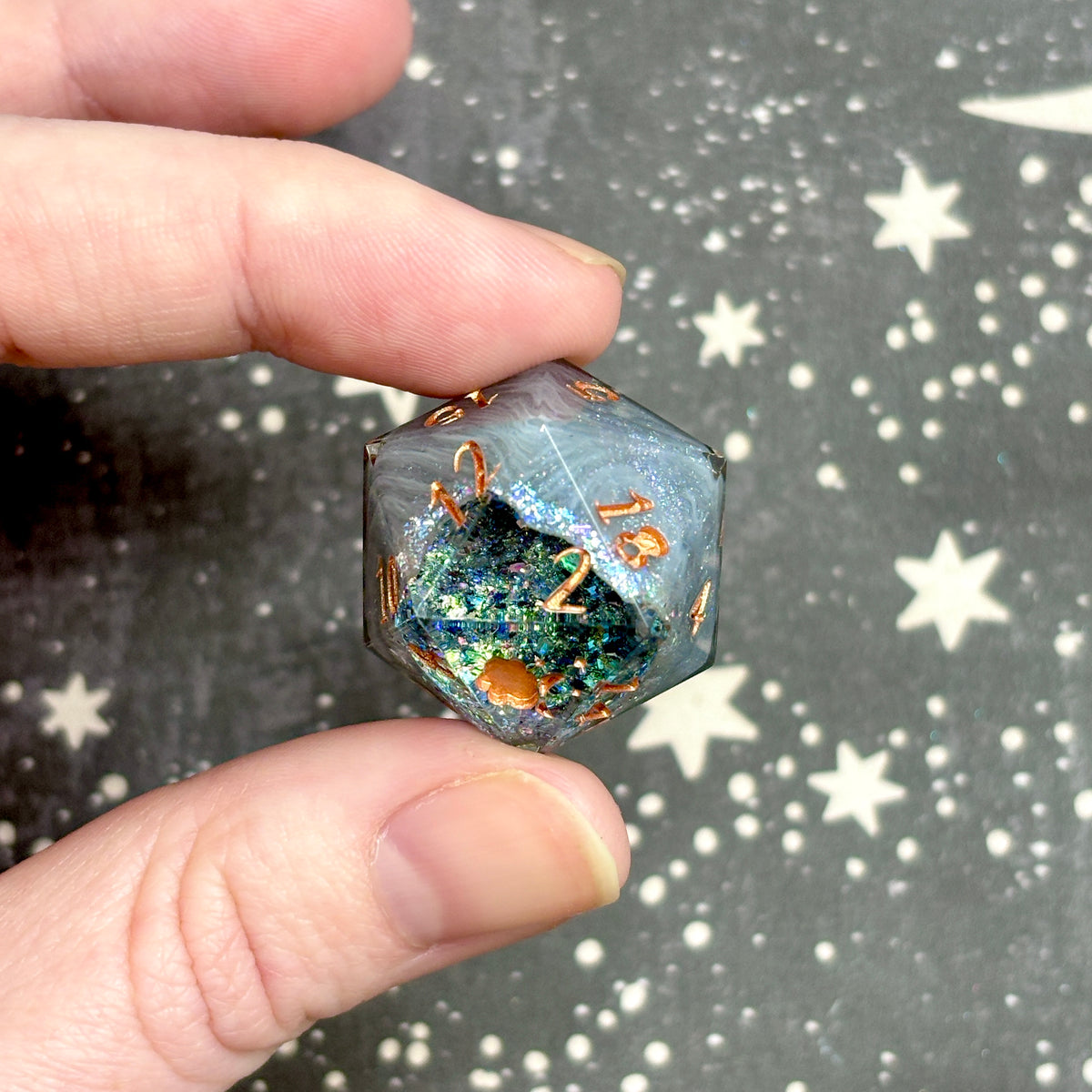 "Green Geode" - Show Off Logo d20 – Dreamy Dice