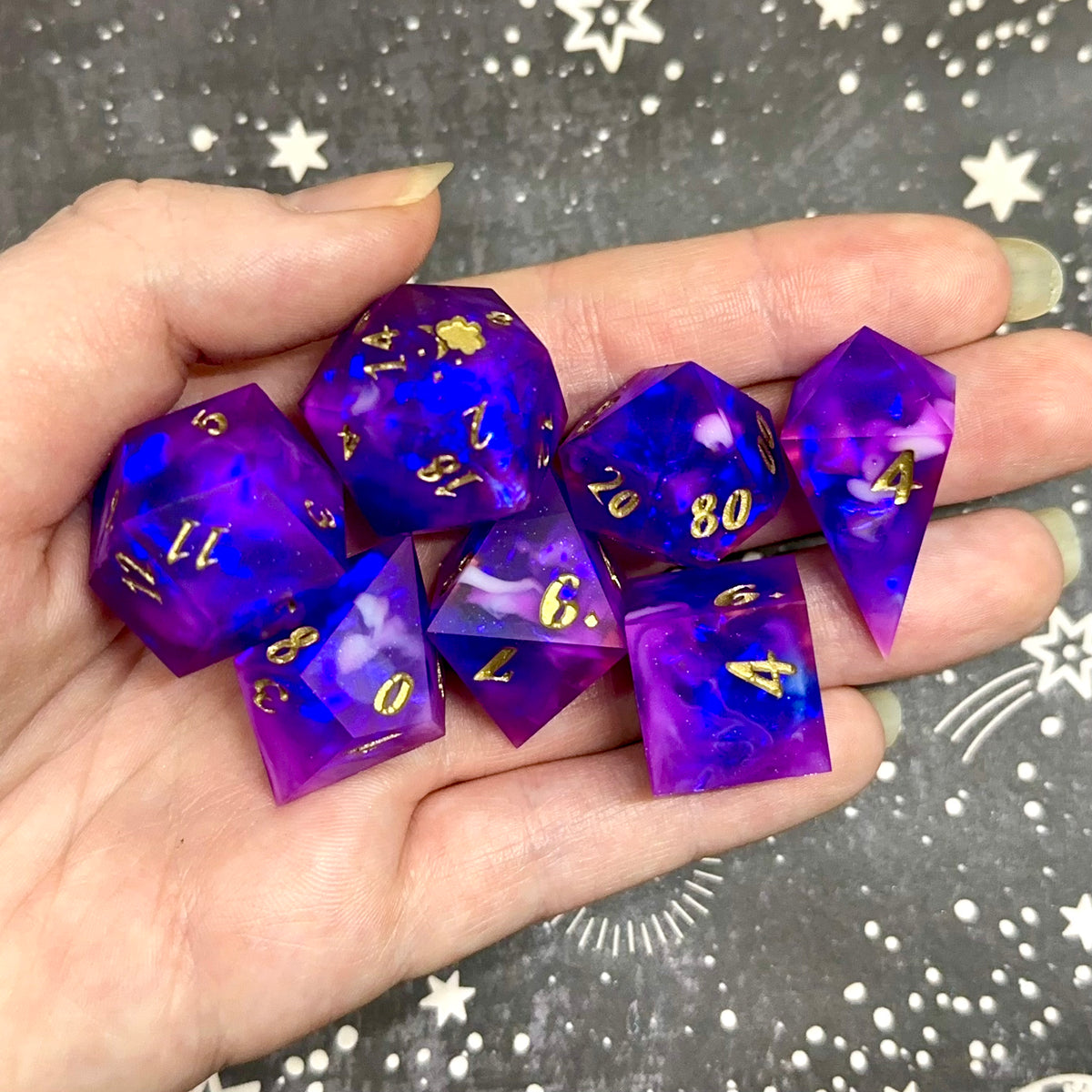 "Electric Heart" - 7 Piece Show Off Set - Logo d20 – Dreamy Dice